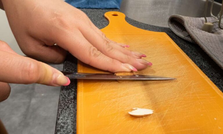 How To Remove Stains From Plastic Cutting Board
