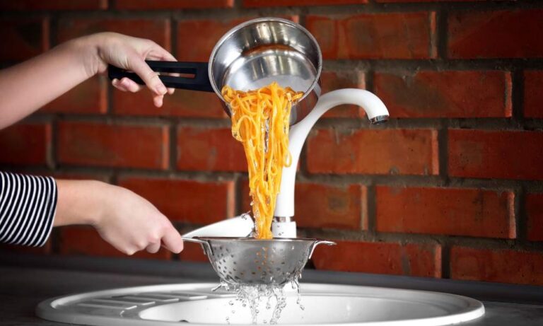 What Is A Colander Used For In Cooking - House Arctic